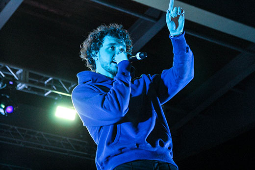 Students travel ‘Swoop’s Streets’ for Homecoming 2021 | Emory ...