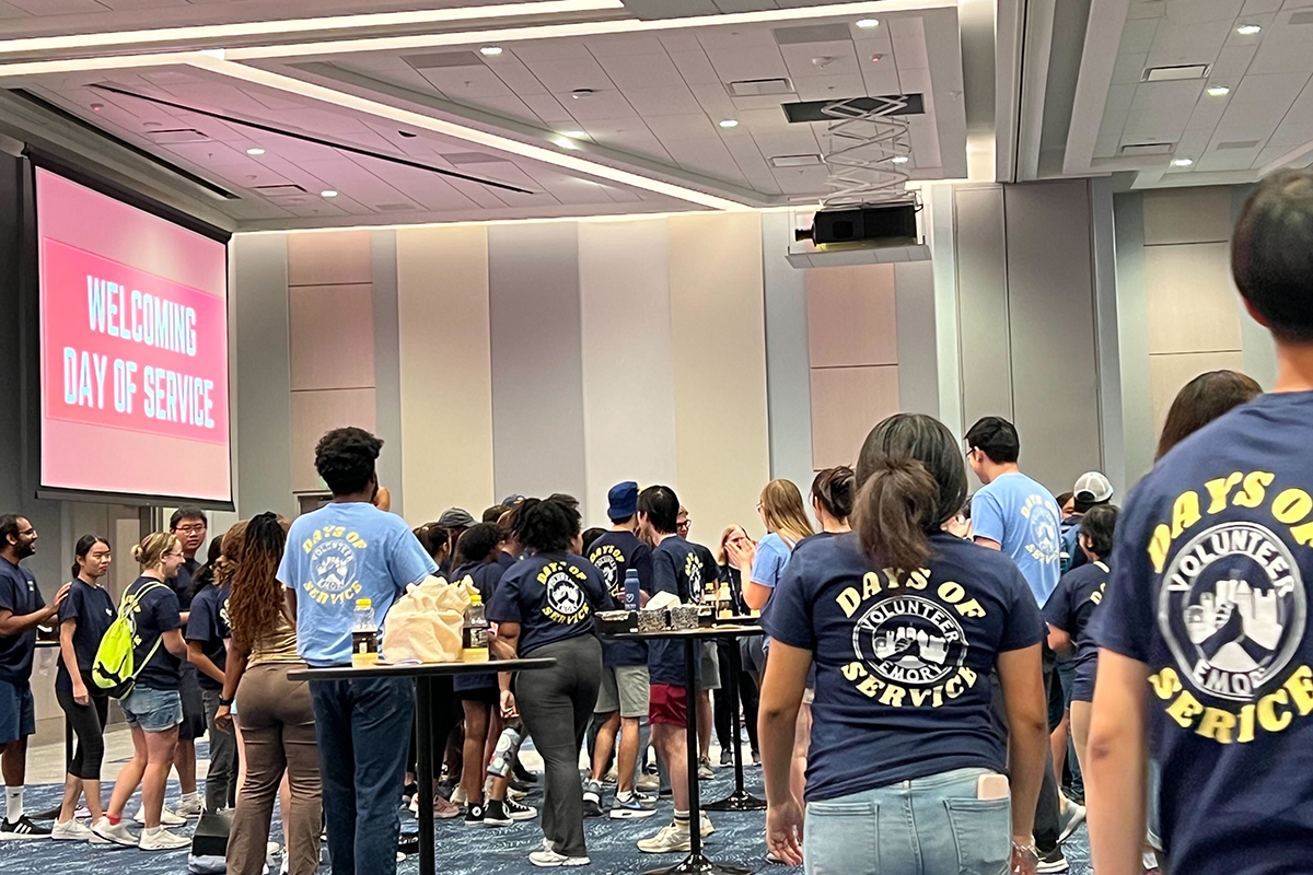 Welcoming Day of Service volunteers build Emory community, serve Atlanta