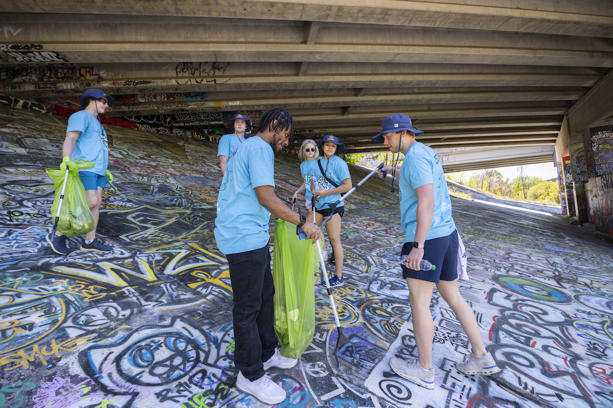 Emory students celebrate Atlanta’s 404 Day with volunteer community service